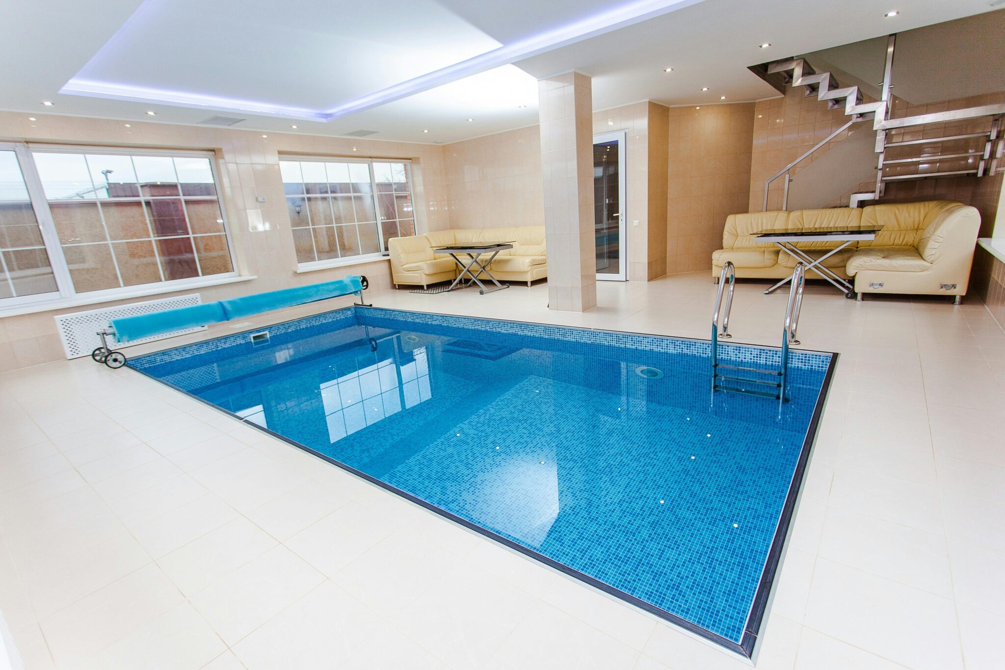 Indoor Swimming Pool Design Ideas | Stylish, Modern & Luxury Options ...