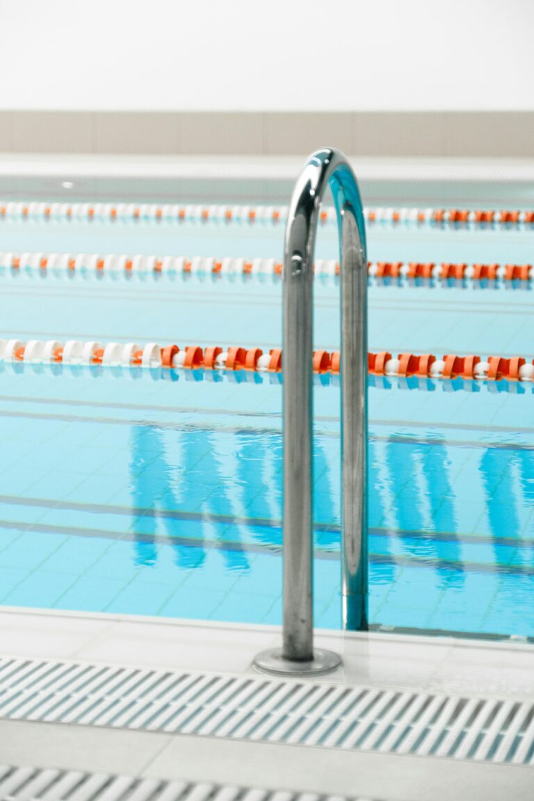 Ideal Temperature For Indoor Swimming Pools: Comfort, Health ...